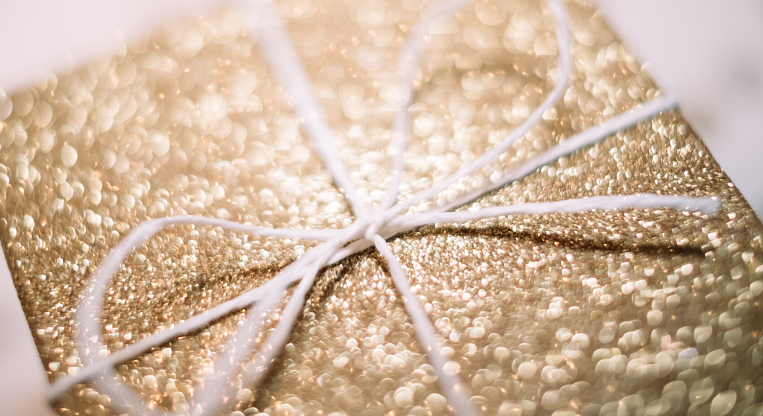 Top Five Tips for Giving a Meaningful Gift – Sarah Belle